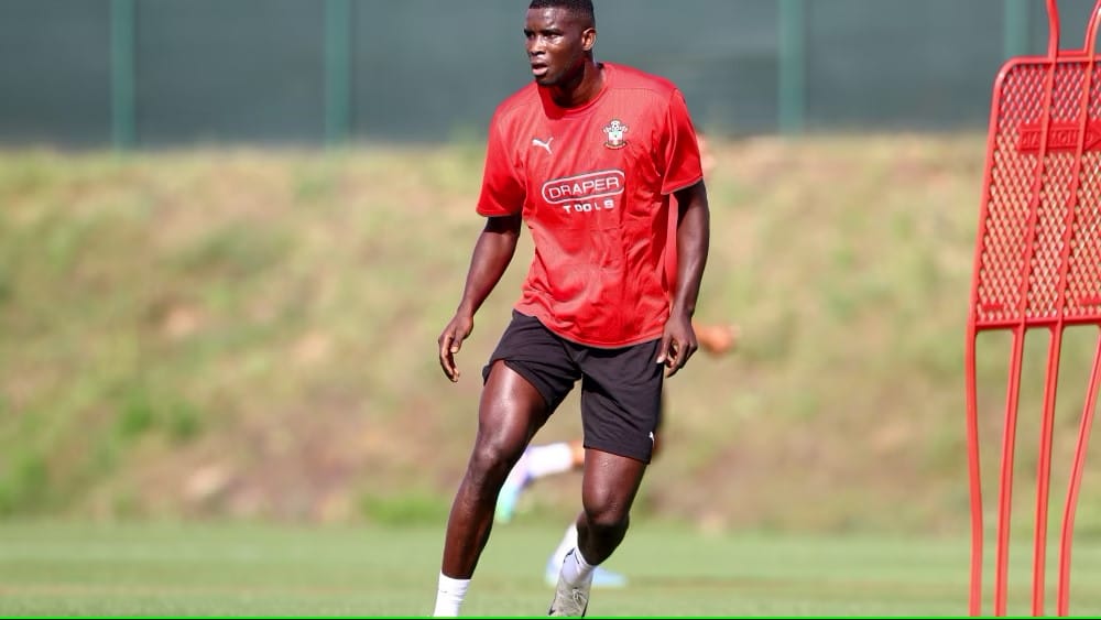 Southampton boss labels Onuachu a beast as Nigerian returns to action ...