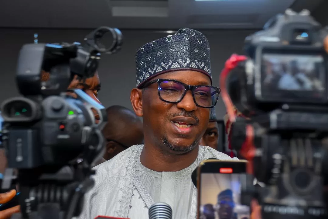 NSC Chairman Shehu Dikko supports Nigeria’s Scrabble team with a ...