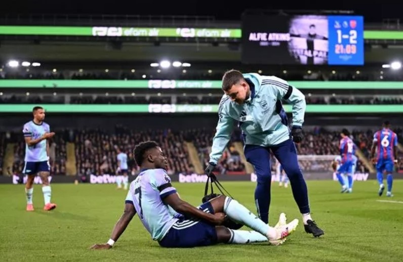 Saka undergoes surgery, out for 'more than two months' - Sportsnow.com.ng