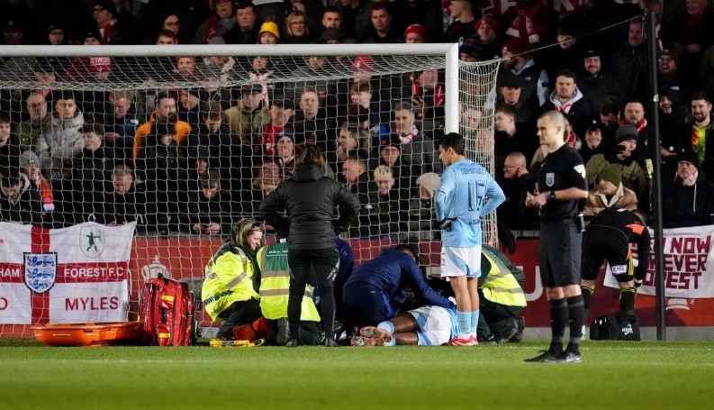 Awoniyi becomes 51st Nigerian to score in the FA Cup, stretchered off ...