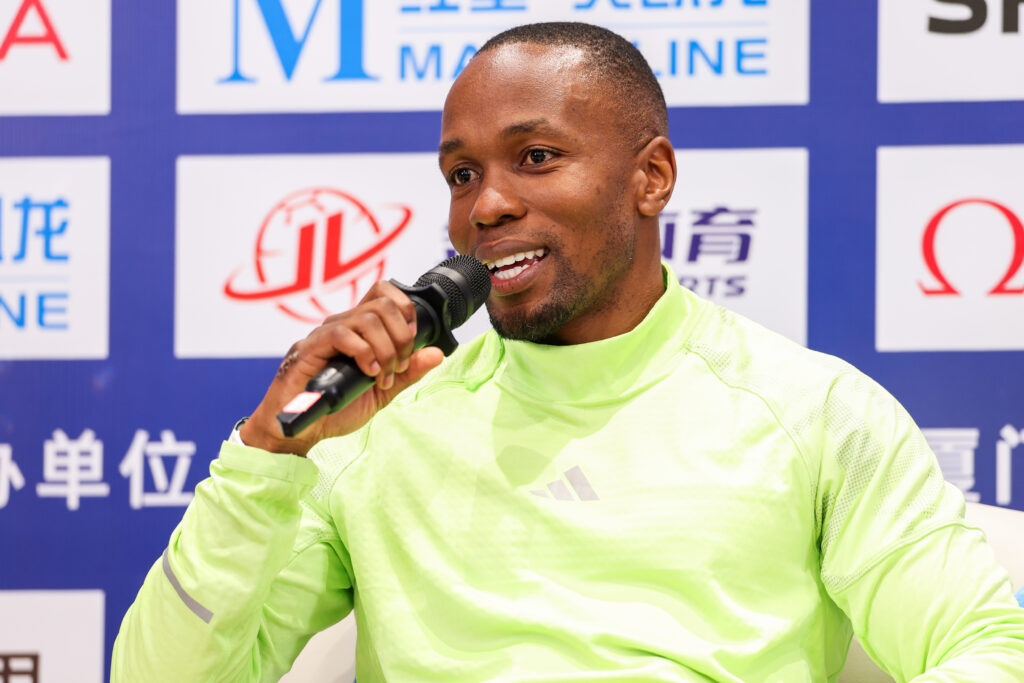 Simbine gets fresh Kishane Thompson challenge ahead of Shanghai Diamond ...